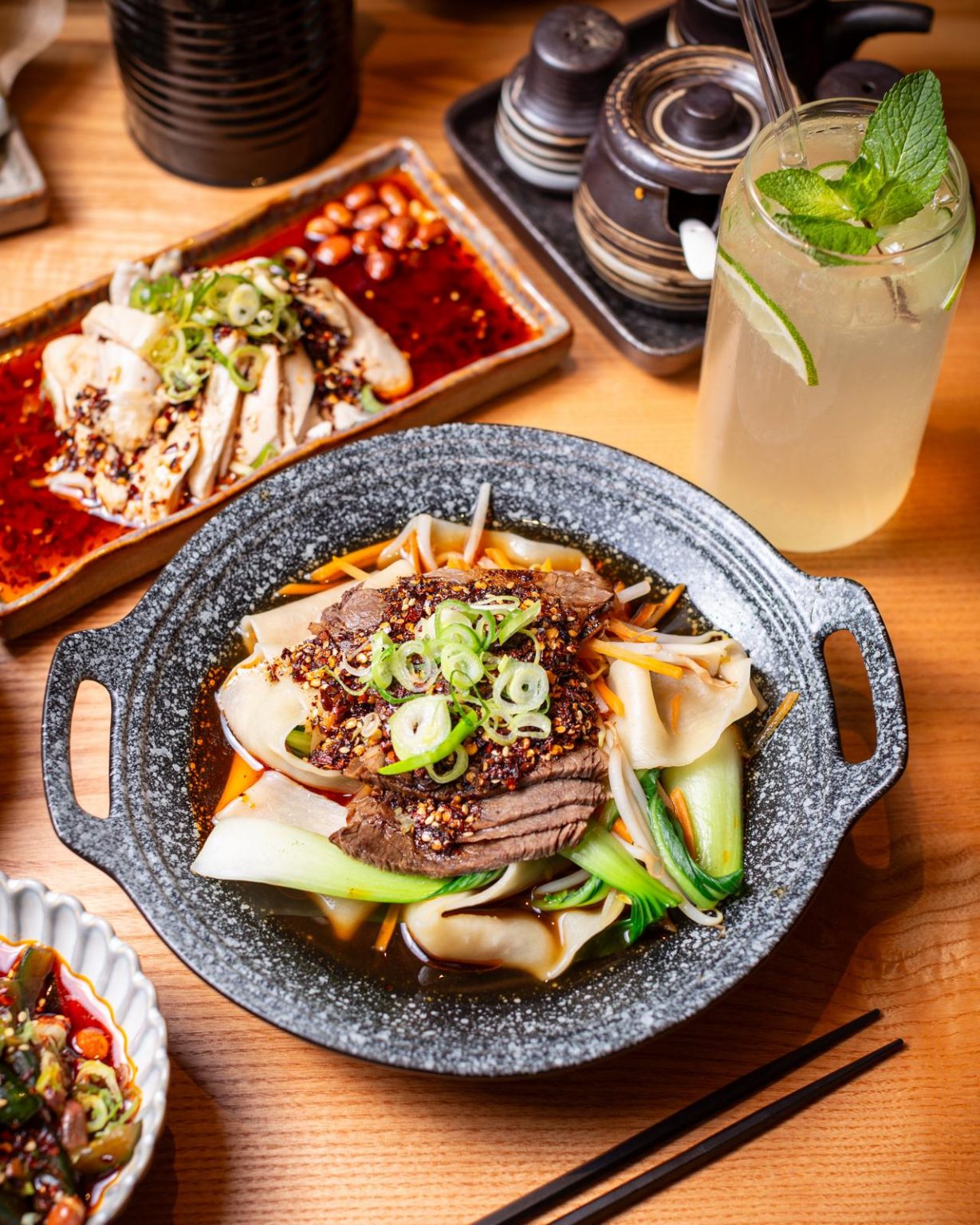 OMO Restaurant am Uber Platz